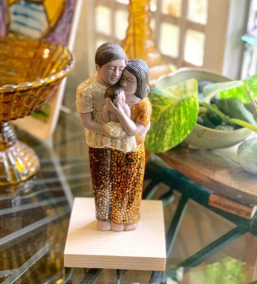 Filipino Family - Capiz Shell ( E ) - NVC Foundation - A Philippine Charity